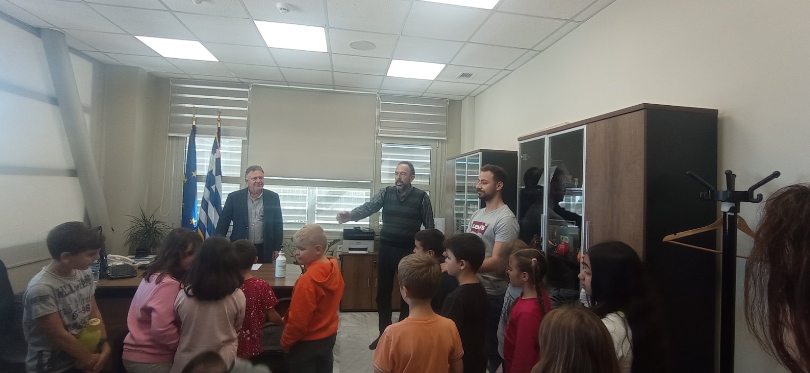 Στο Δημαρχείο στο Αρκαλοχώρι μαθητές του 2ου Δημοτικού Σχολείου - Δήμος ...